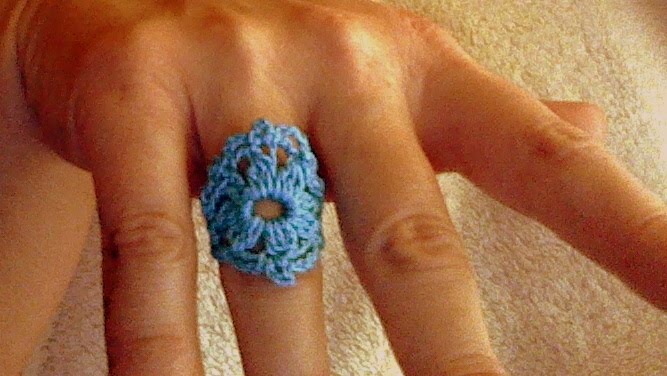 Crochet Yourself a Ring | Curly Girl's Crochet Etc.