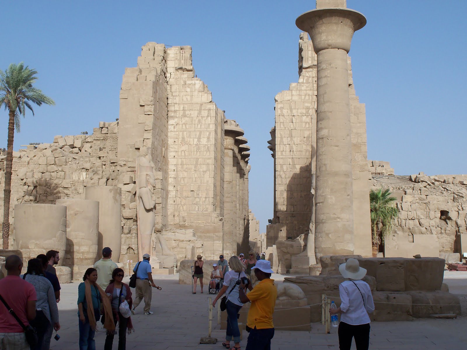 Ndial's Year in Europe: Luxor!!