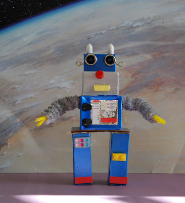 that artist woman: How to Make a Robot from Halloween Candy Boxes