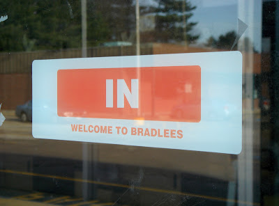 The Caldor Rainbow: Last Remaining Vacant Bradlees Found In Foxborough