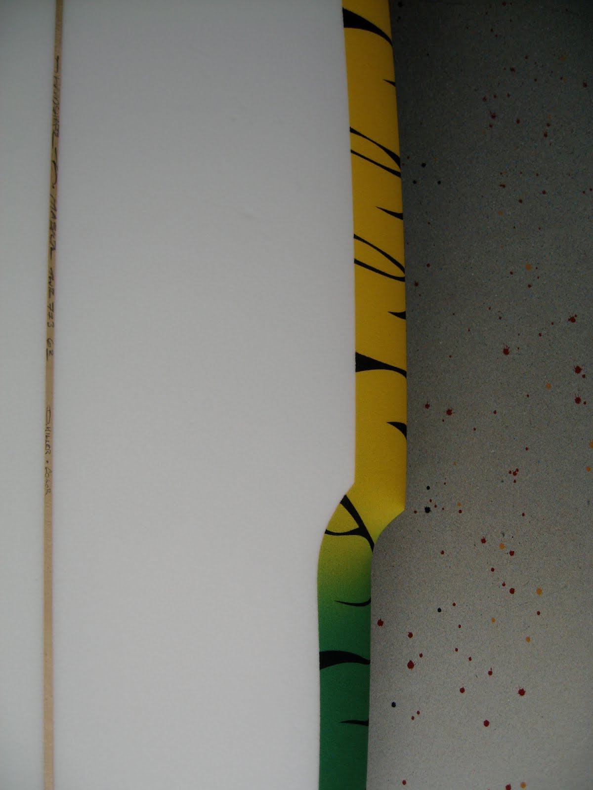 surfboards love color: tiger stripe rasta rails