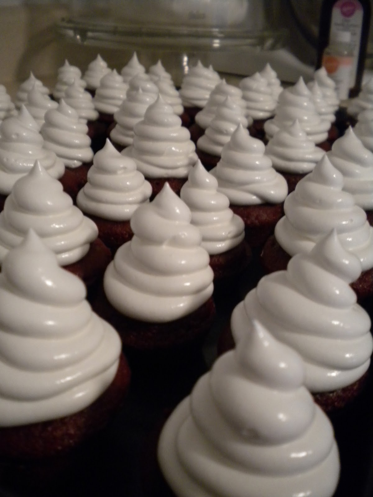 Sweet N Pink..............: The Best Hi Hat Cupcakes