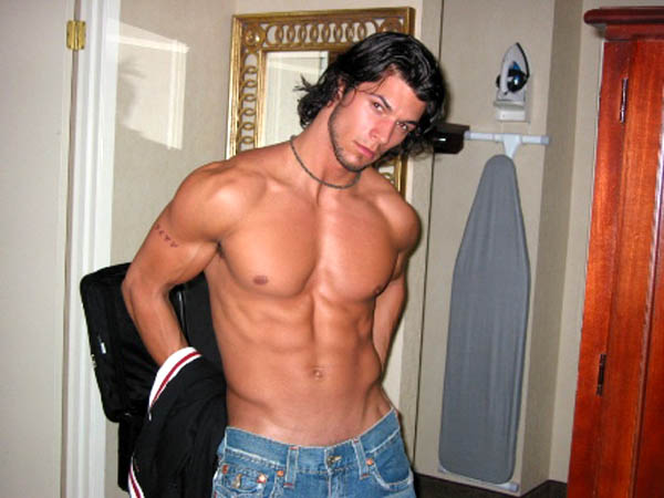 Modelos Masculinos Dos - Male Models 2: Disfruta al modelo canadiense Ryan Lebar...Hermoso!