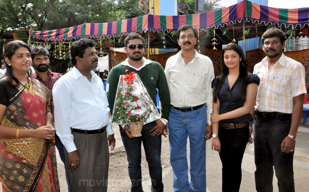 test: Muniyandi Movie Launch Stills, Muniyaandi Movie Launch Photo Gallery