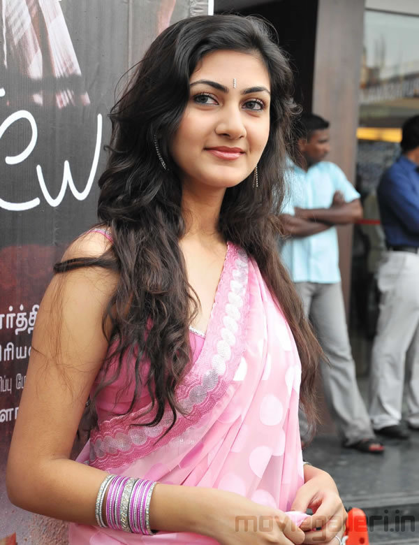 test: Tamil Actress Neelam Stills, Actress Neelam Photo Gallery