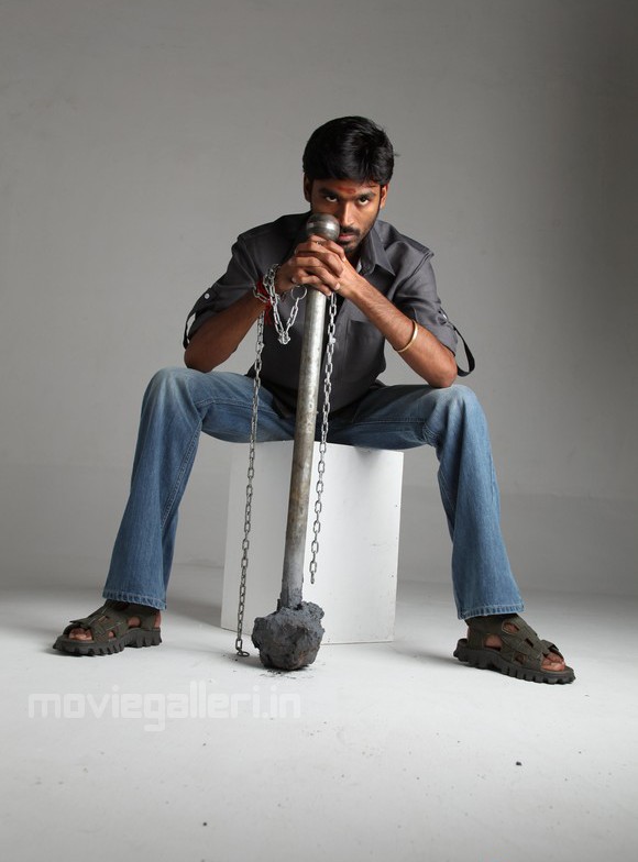 SUJITH SPOT:::::: Vengai Stills