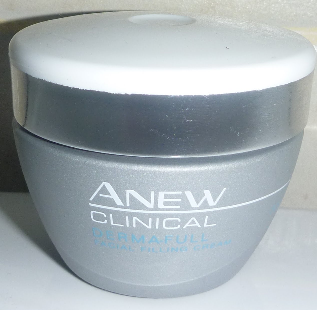 Shopaholic Girl: Avon Anew Dermafull Cream