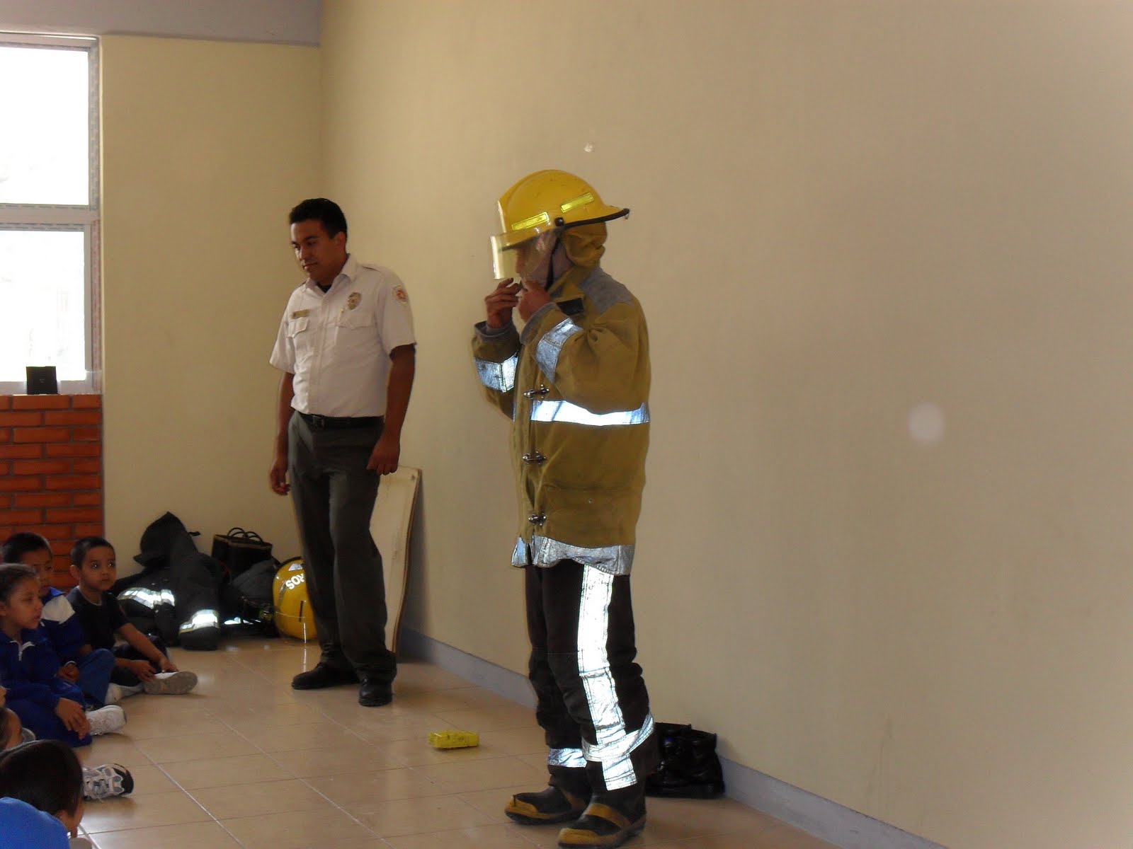 J.N,LIC.LUIS DONALDO COLOSIO MURRIETA: " LOS BOMBEROS"