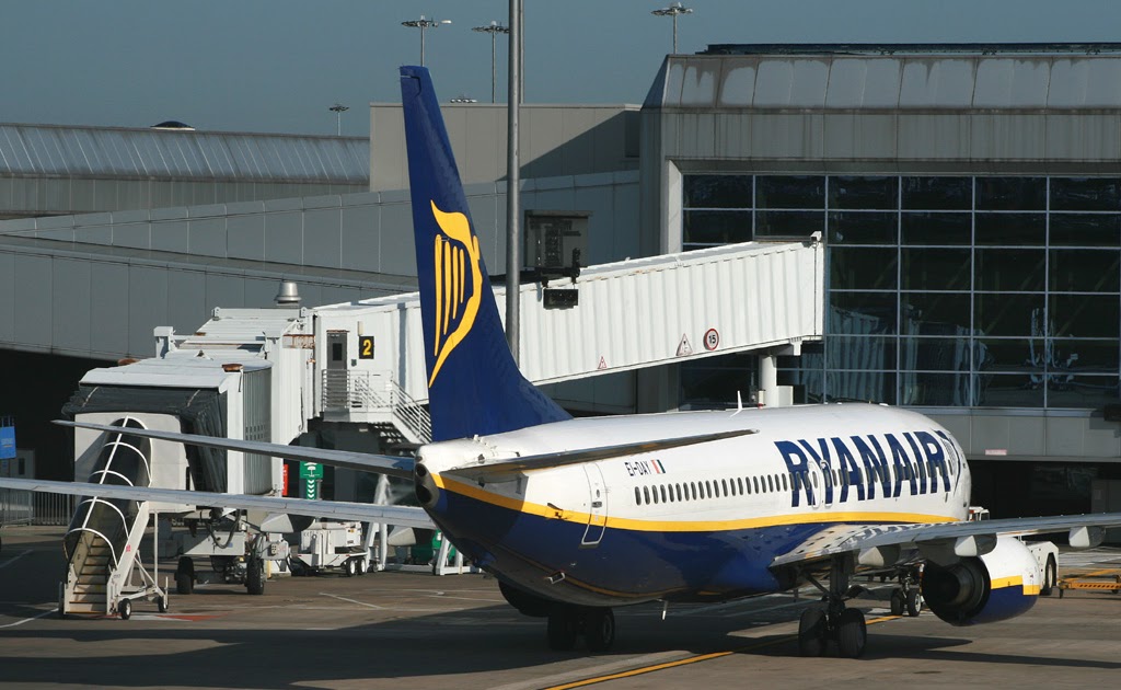 Birmingham Airport Photo Blog: Wednesday 4 June 2008 - Ryanair move ...