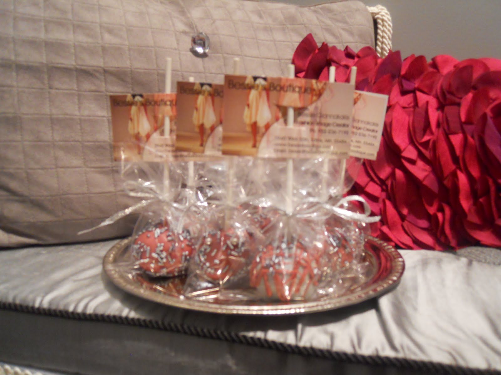 LIL' CAKE LOVER: Marketing Cake Pops!