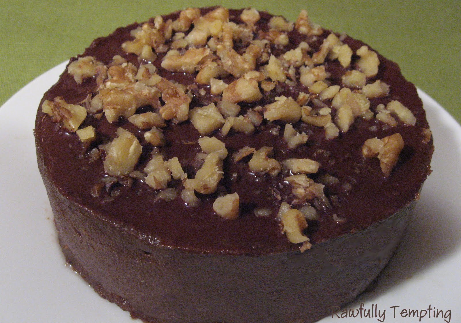 I've been craving a really good raw chocolate mousse, and finally ...