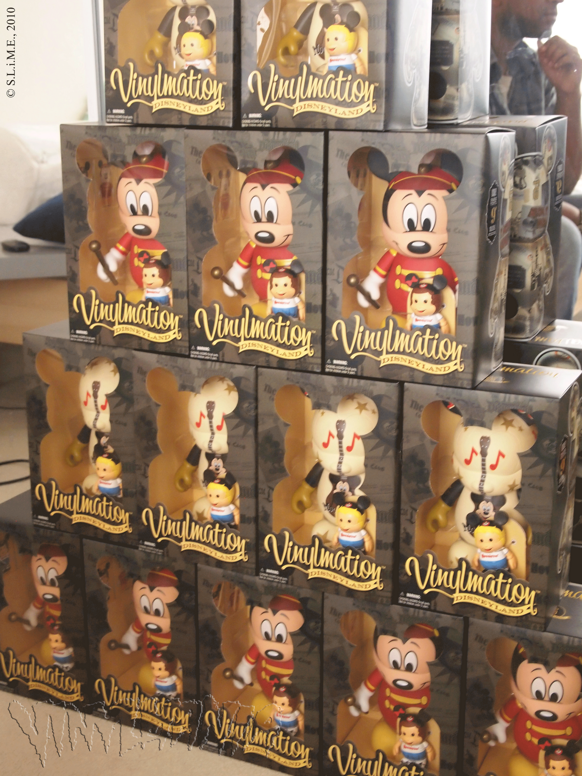 VinylMania: Disneyland 55th Anniversary 9"/3" Vinylmation Sets!