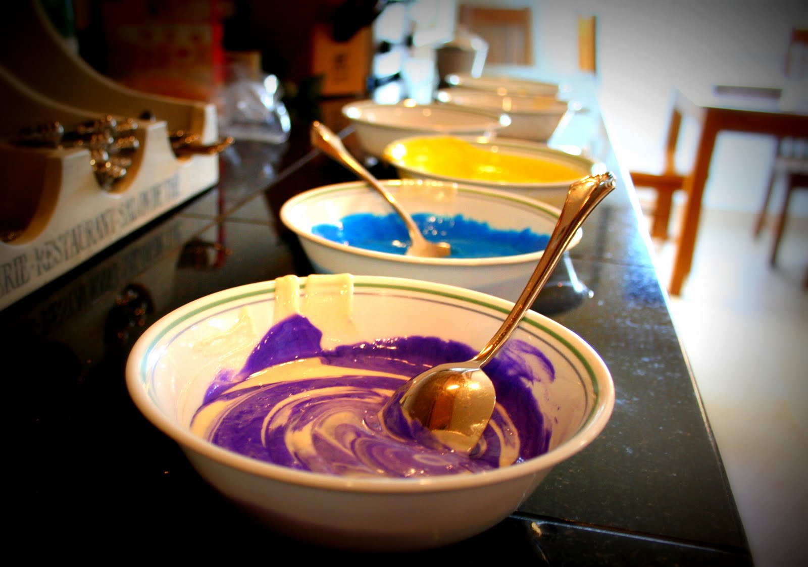 Moore Minutes: COLOR Dinner Party for KIDS