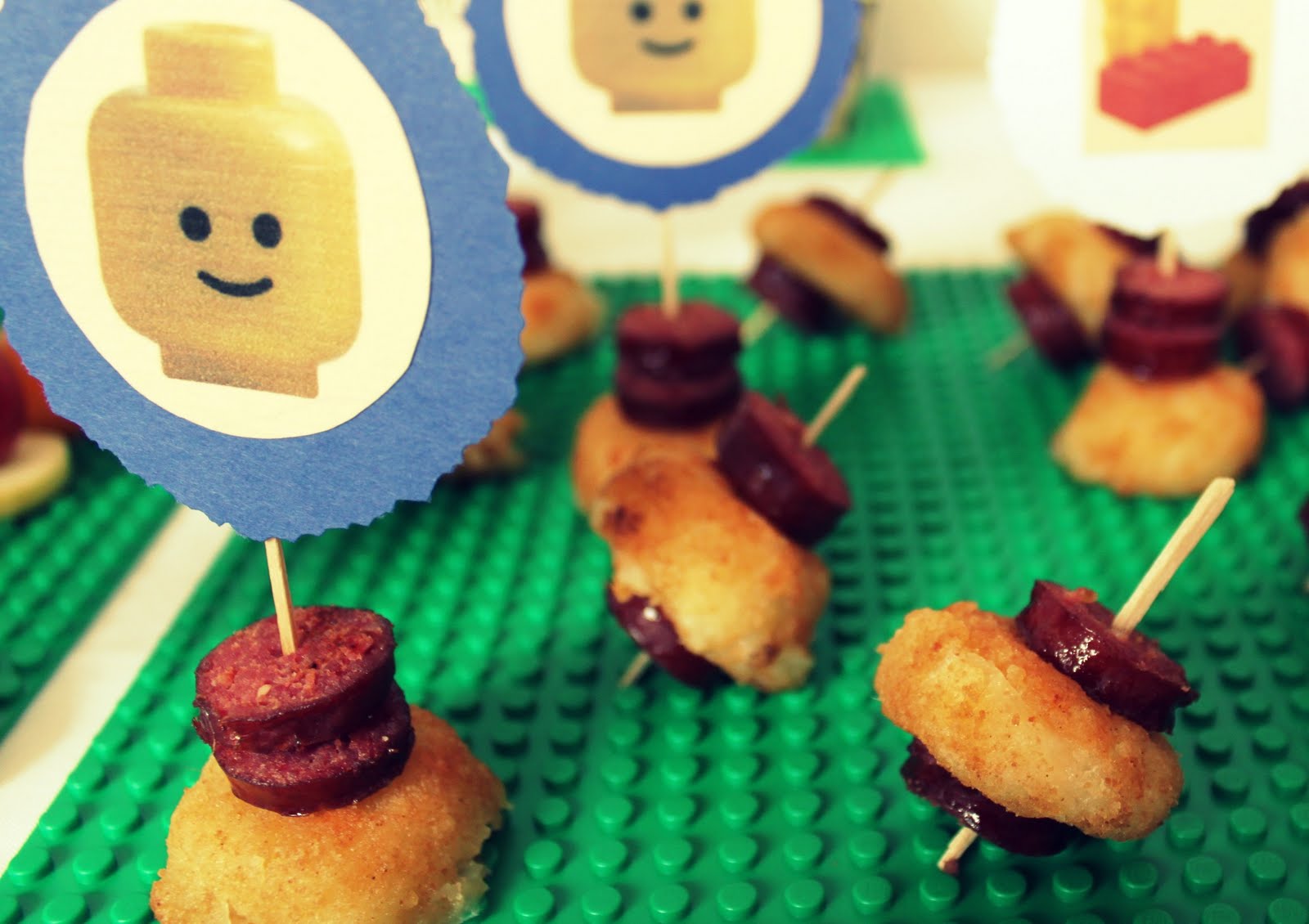 Moore Minutes: Build-a-Snack LEGO BUFFET (party part 2)