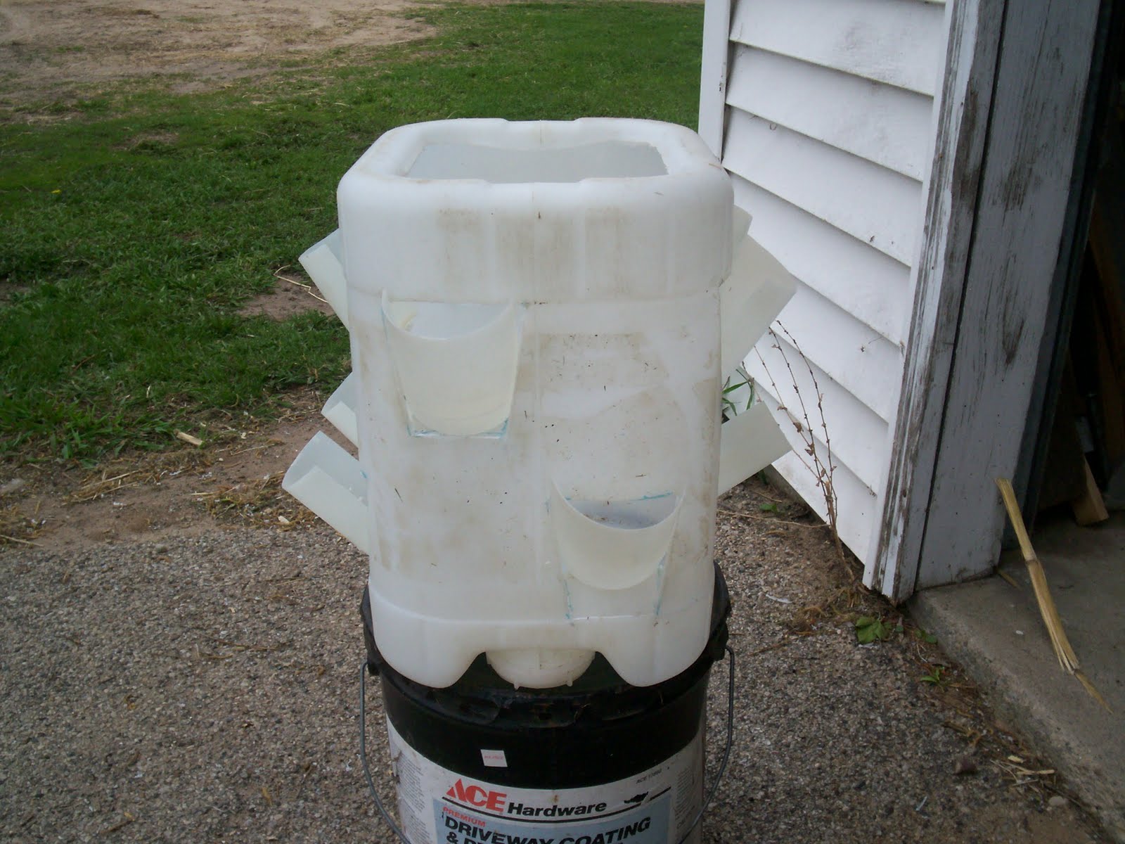 TRU TALES DESIGNS AND DRAFTS: "Strawberry Jar" from a re-purposed ...