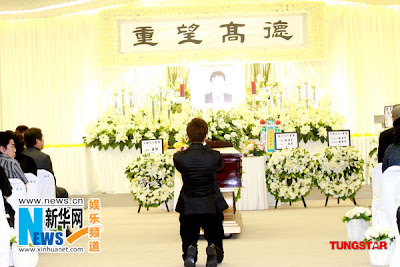 Roast Pork Sliced From A Rusty Cleaver: Funeral Service For Dai Si-Chung