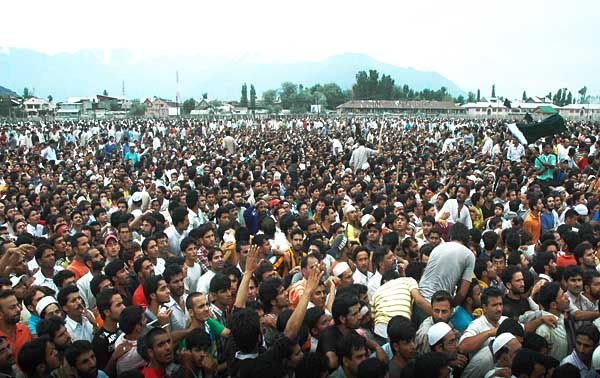 UDAY PRAKASH: Why People of India are skeptical becoming a Nation