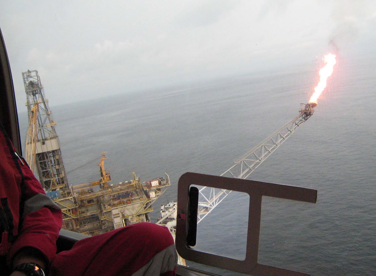 Traveling Chemist: Malongo Base; Cabinda, Angola .......Work, Work and ...