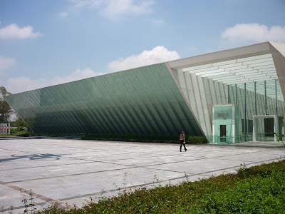 Designaholic | Conociendo el MUAC