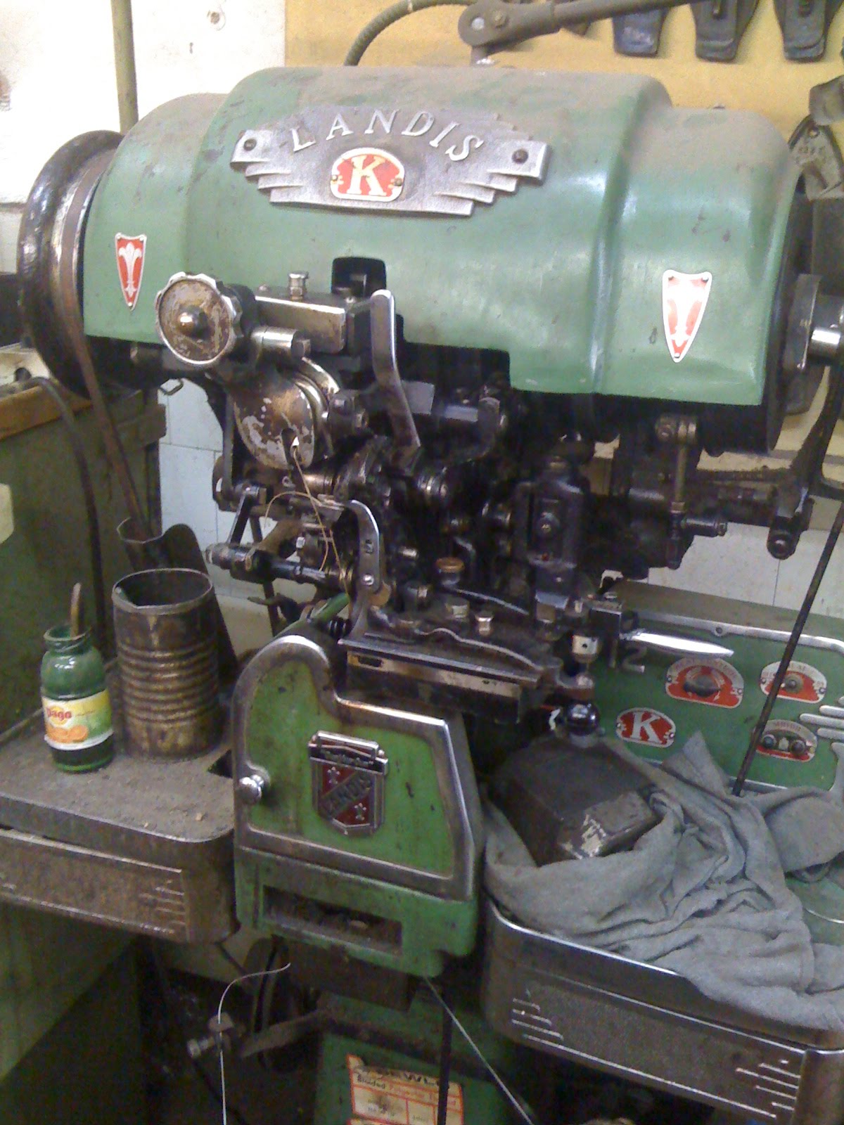 cordonnerie maroquinerie bagagerie sellerie: Les différentes machines à ...