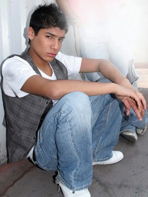 XOCHIPILLI: ALAN CHAVEZ