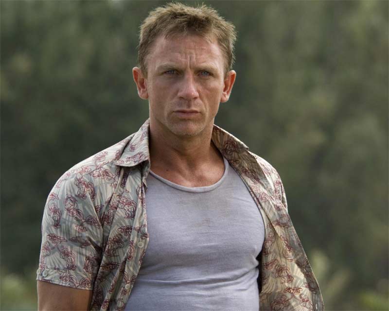 en colas: las esperas ya son parte de lo habitual...: Daniel Craig ...