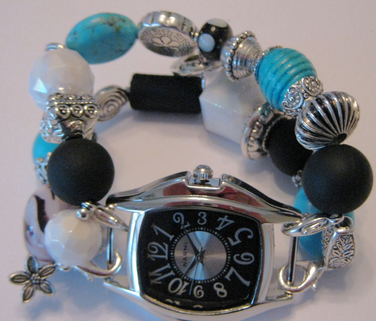 The Daisy Patch - Interchangeable beaded watches