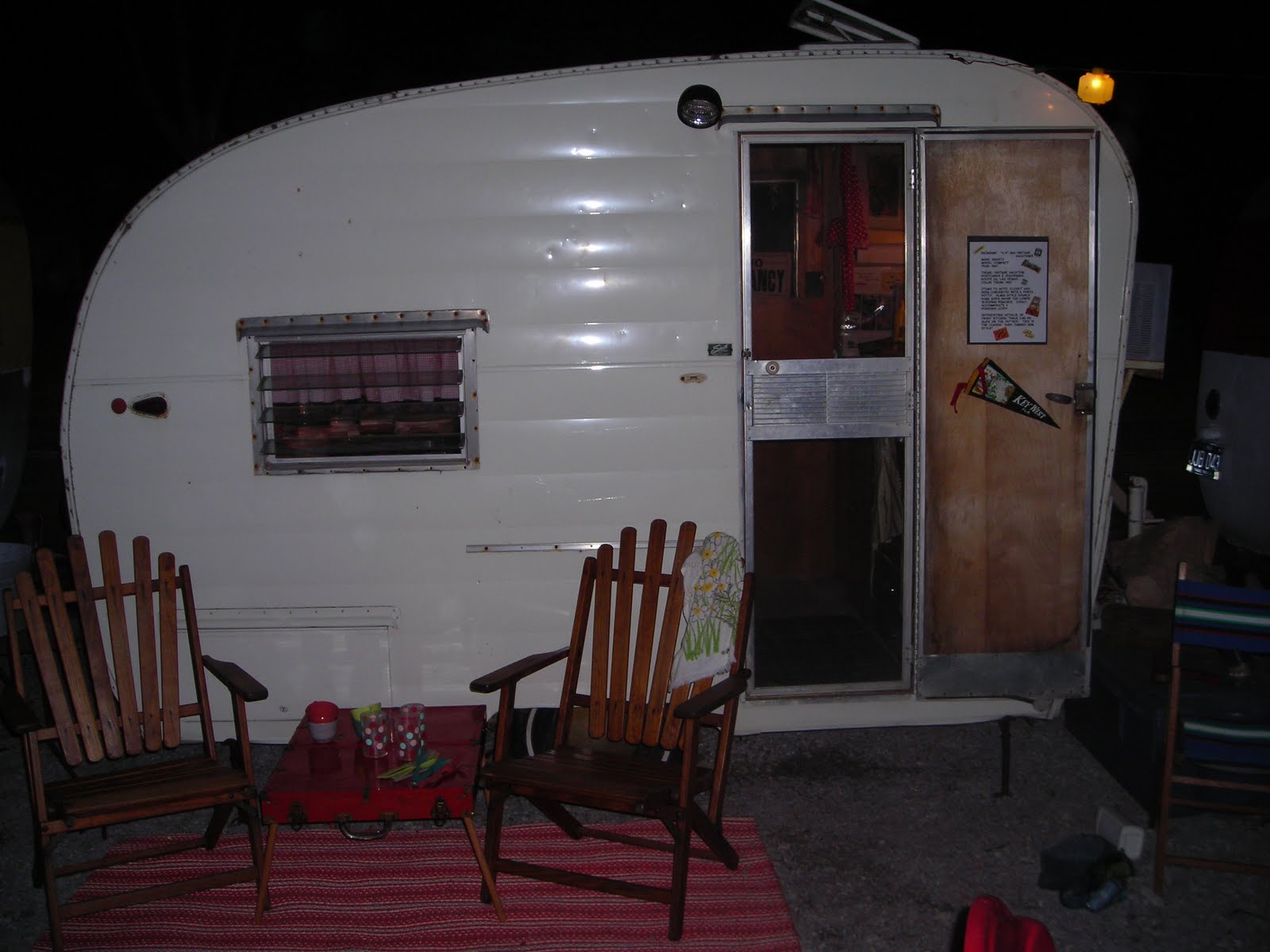 Nancy's Vintage Trailers: Interior of the Compact Shasta.. Route 66