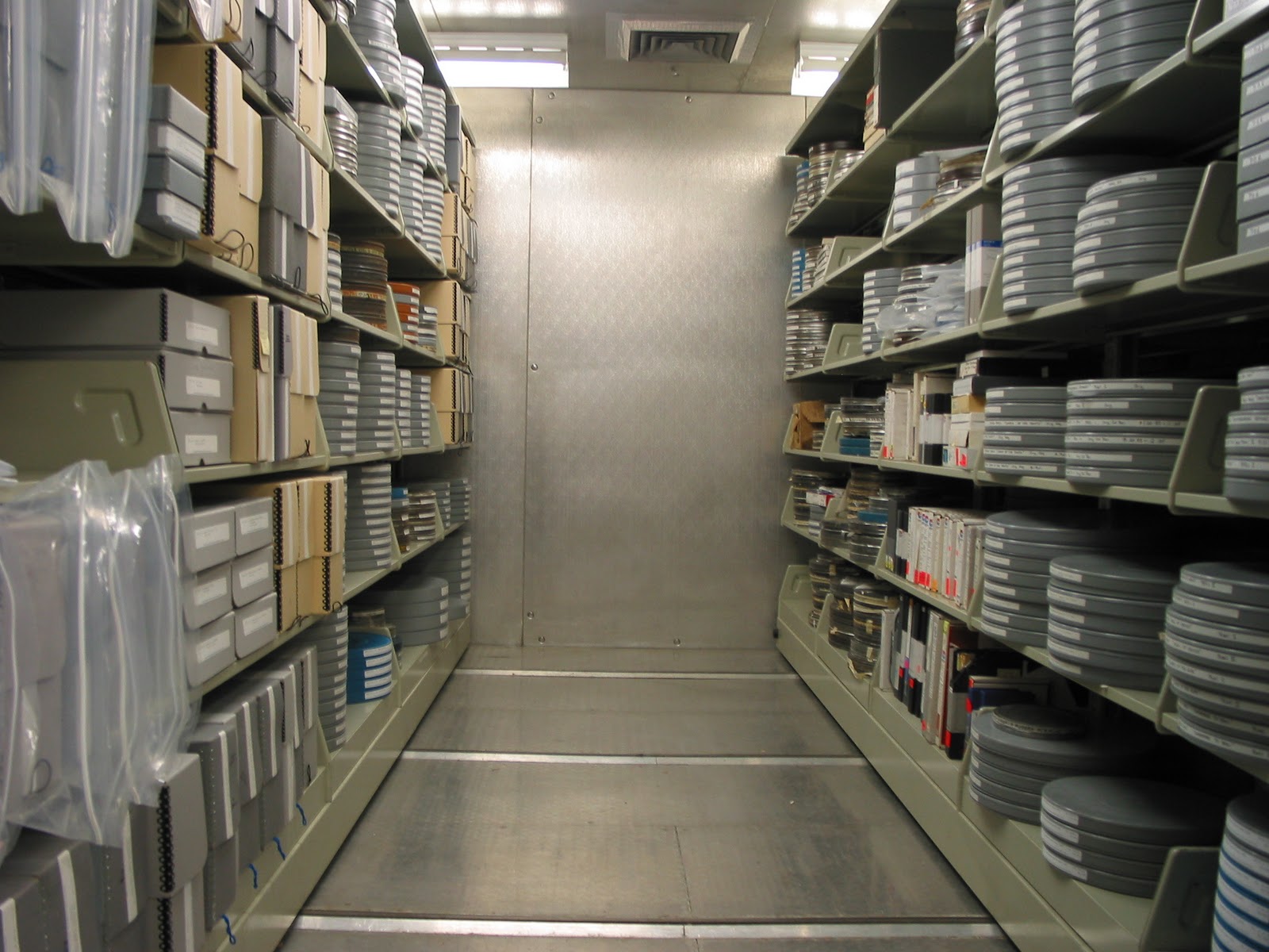 Smithsonian Collections Blog: Enter the Ice Age: New Cold Storage for ...