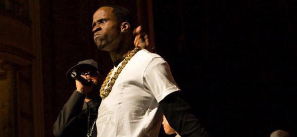 OUTTOWN: OUT 836--ILLI MO BITZ