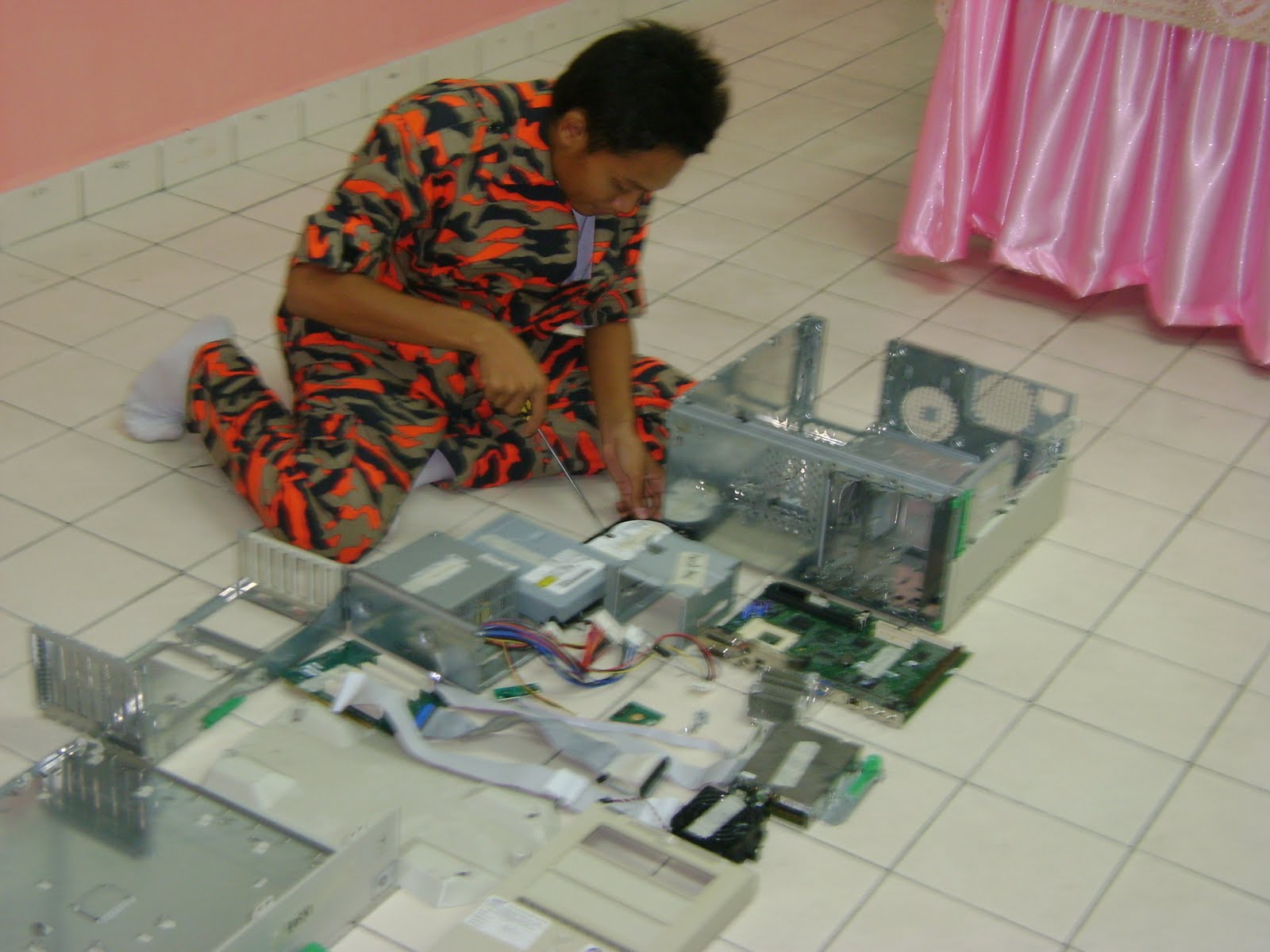 H@ppy...IT(information & technology): PC assembling.