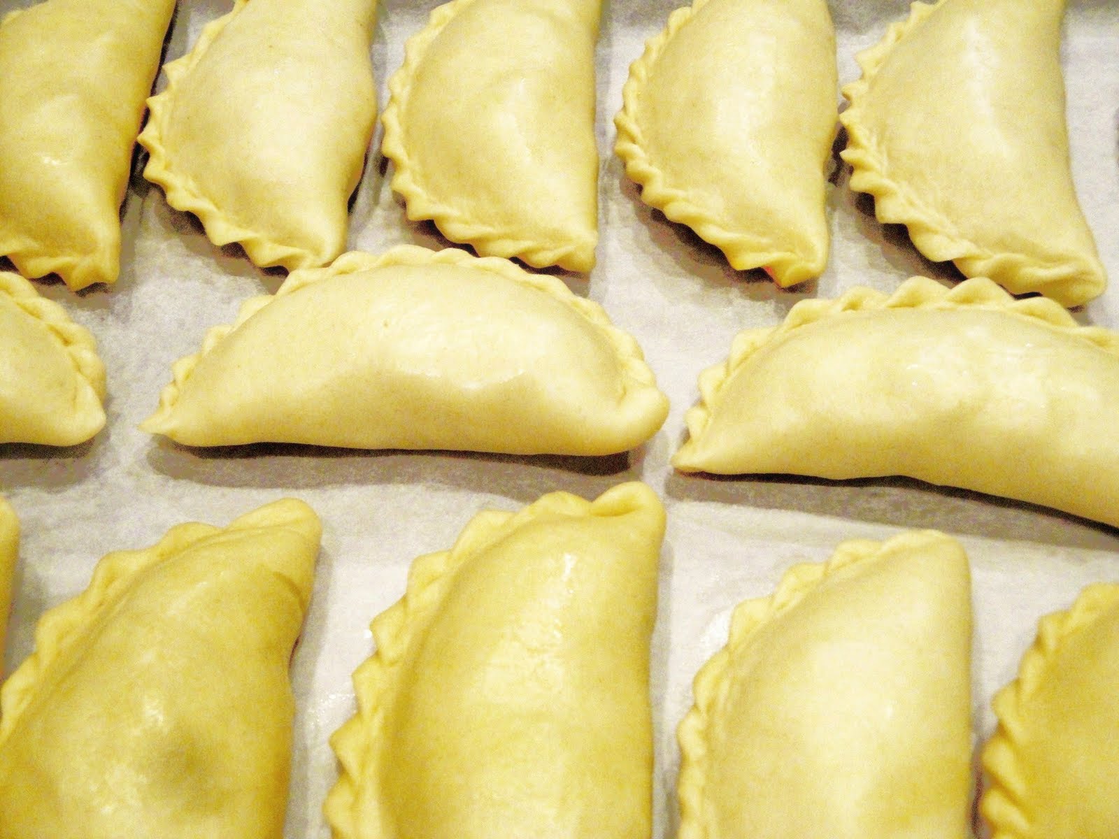 The Glutton Square: The Curry-Puff/Doughnut Man