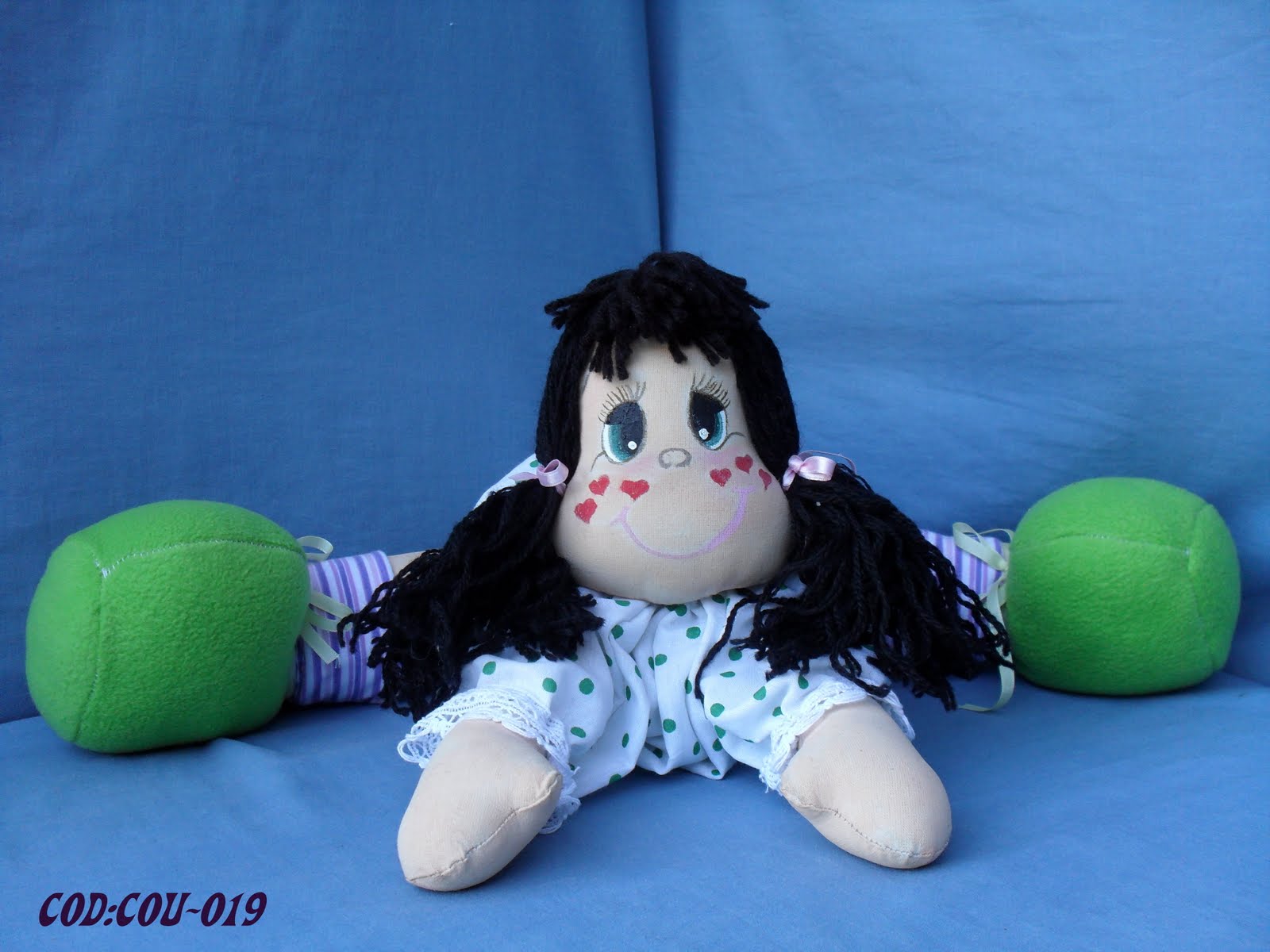 muñecos y souvenirs- silvia artesanias: MUÑECA PEPONA