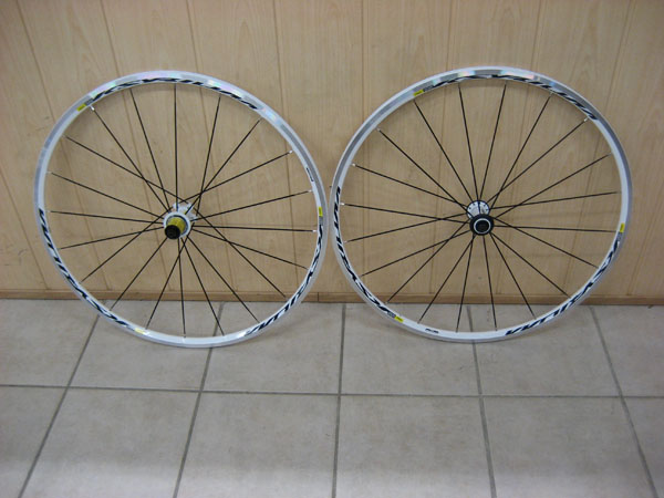 Velodis Tain: Roues Mavic Ksyrium Equipe blanche