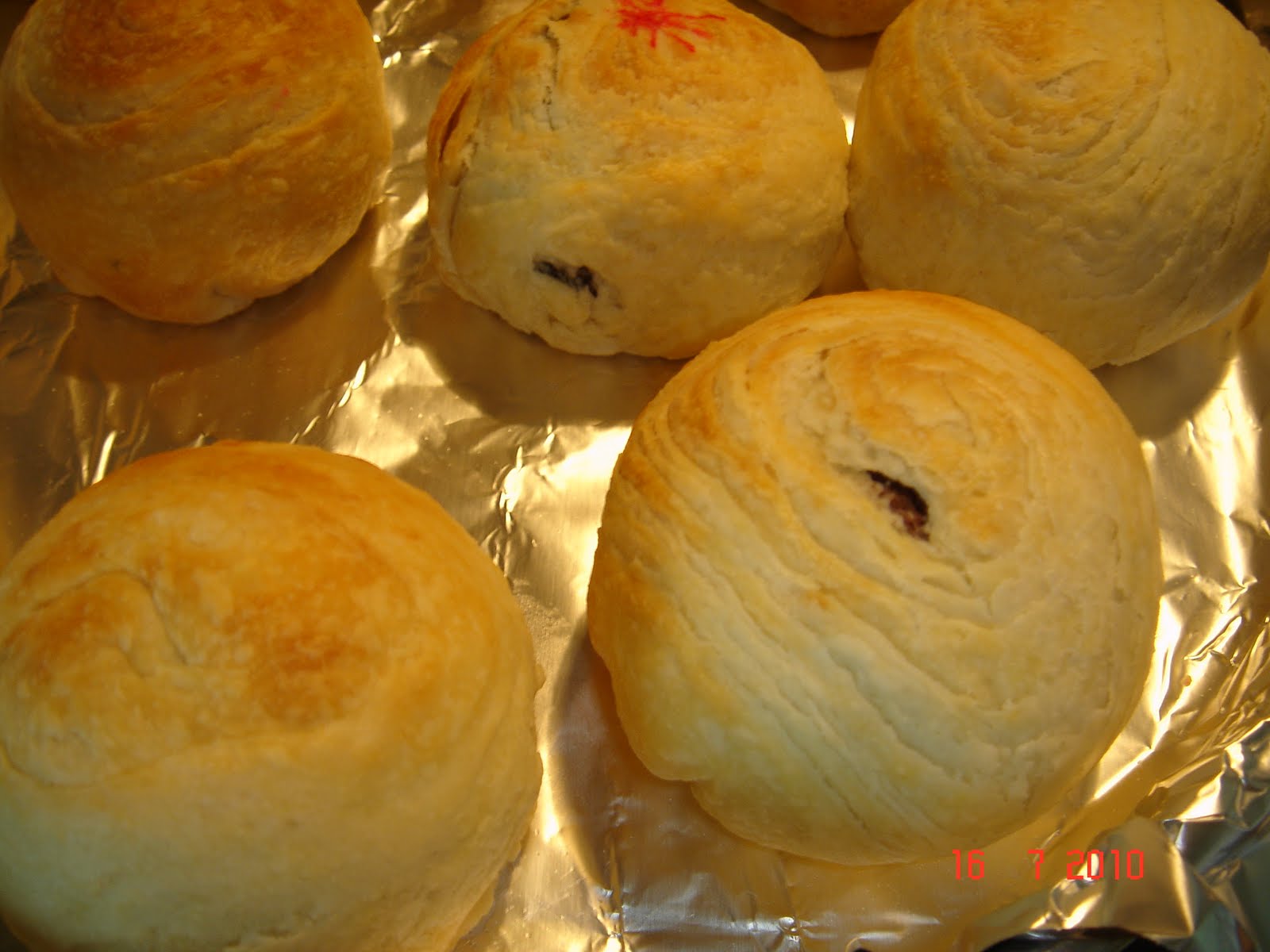 lovetobake: Red-Bean Spiral Pastries