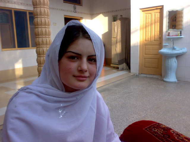 semono iku: Smart Pashto Singer Ghazala Javed New Cute Private Photos ...