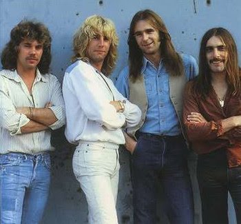 80s WORLD: STATUS QUO