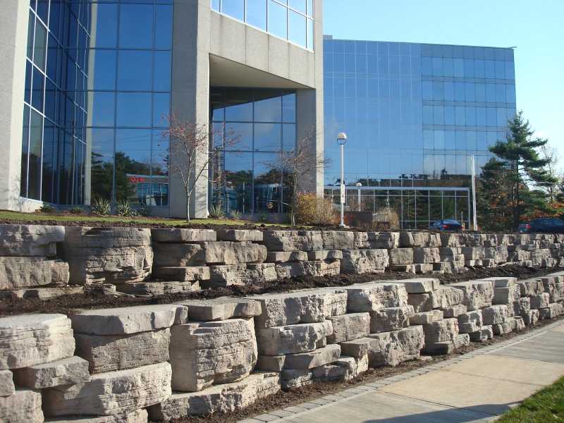 MIDWEST HARDSCAPE: Rosetta Hardscapes - Outcroppings and Steps