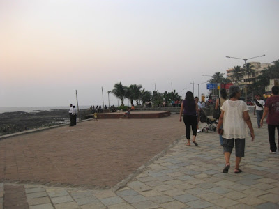 Welcome to Mumbai..!: Carter Road, Bandra