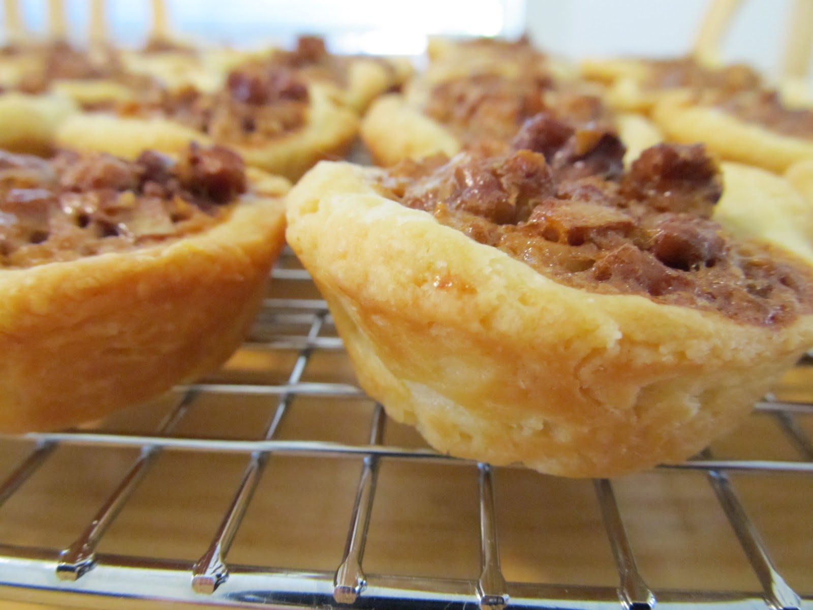 Jenn's Food Journey: Pecan Tassies