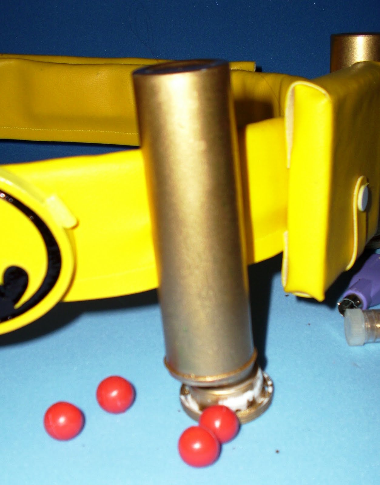 BATGIRL: EL BAT-CINTURON ..un cinturon que no pasa de moda