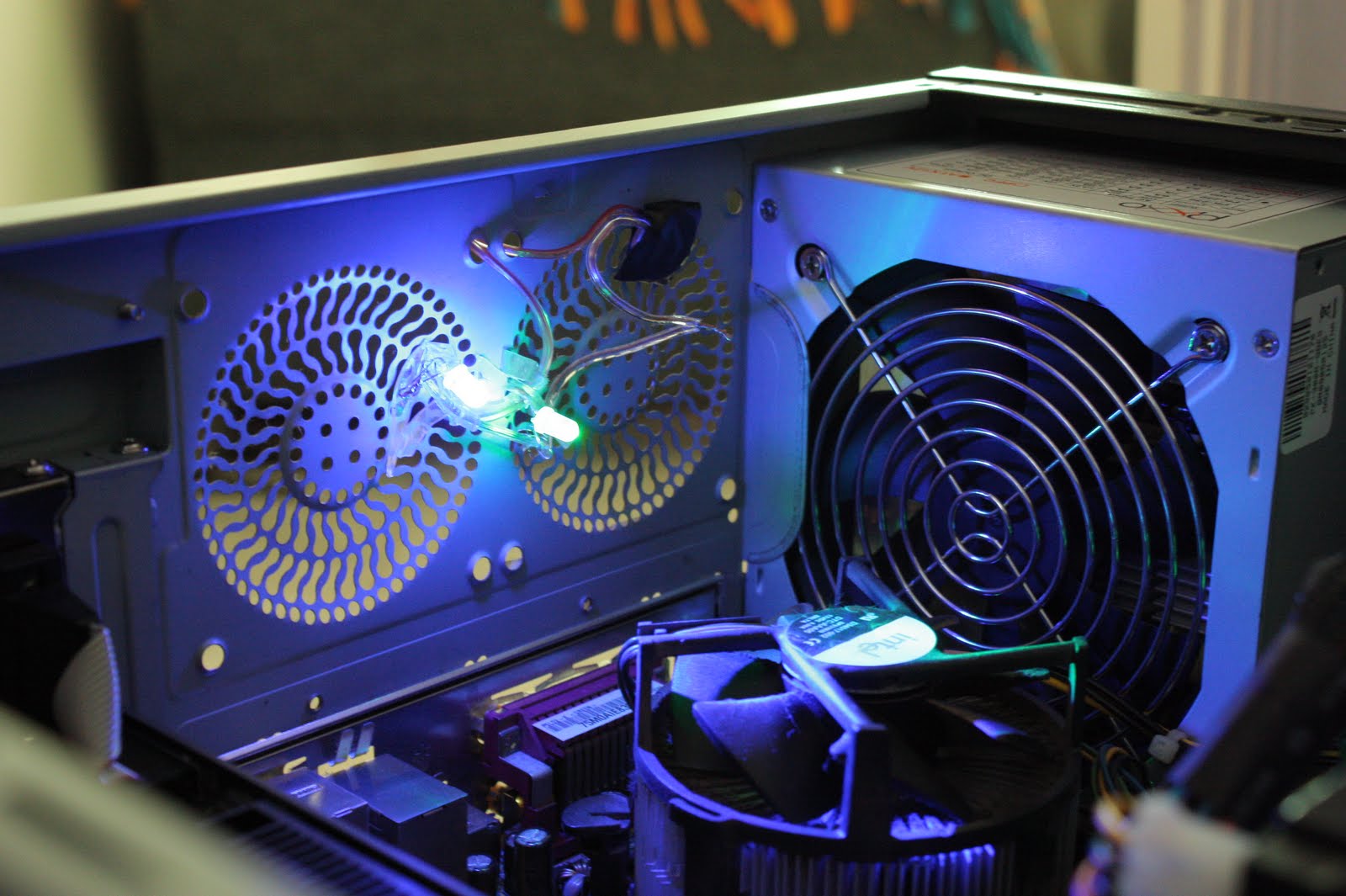 eletrônica e tals: leds no PC