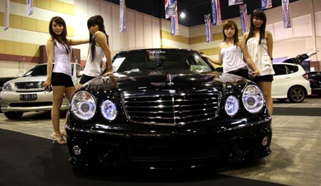 Auto Cars Contest Bikini: 2010 modified cars contest show - surabaya