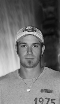 Fourth Grade Nothing: Meet Justin Bieber's Rockin' Dad Jeremy Bieber