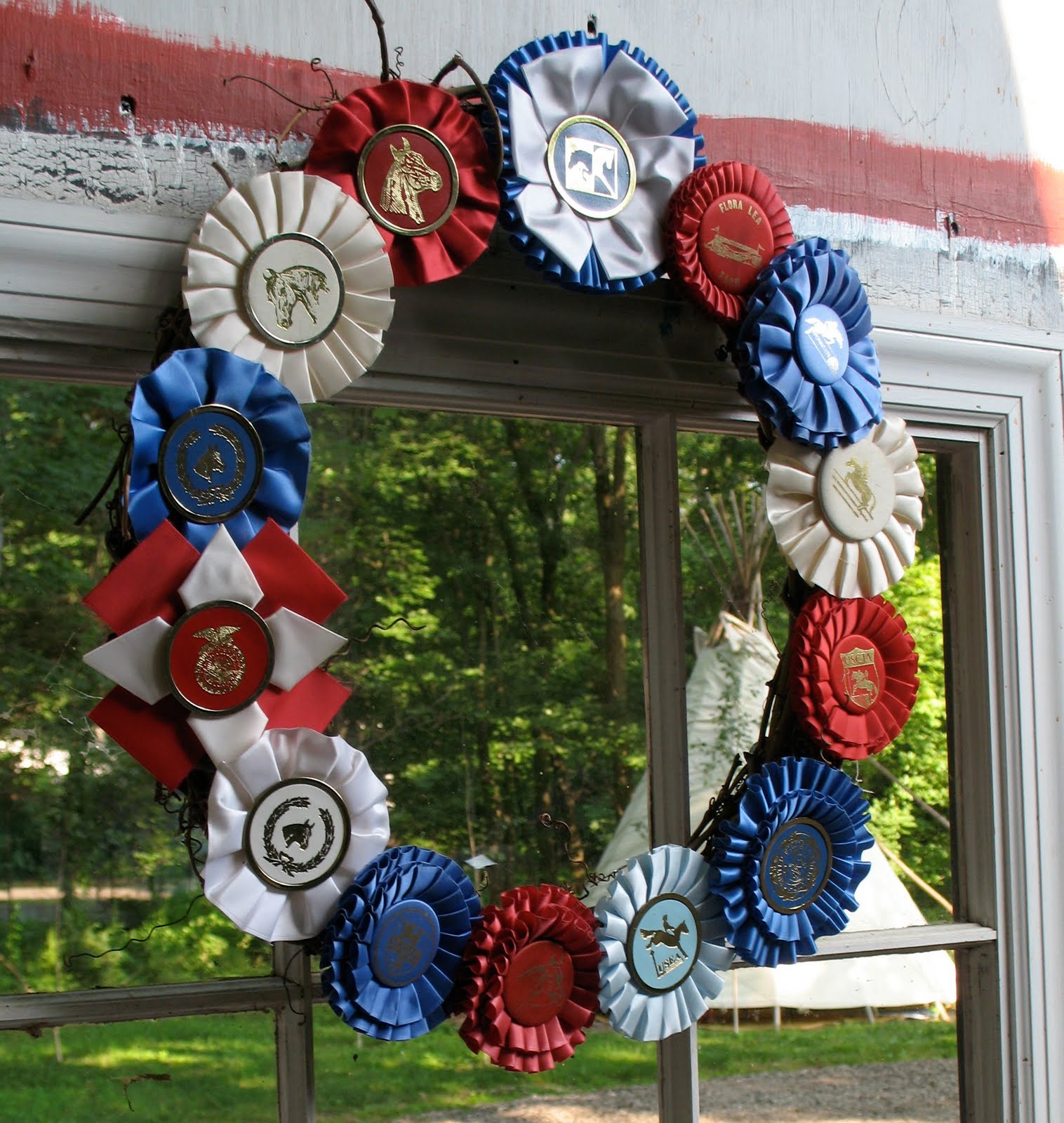 Dark Horse Farm Designs: Merry making with horse show ribbons.