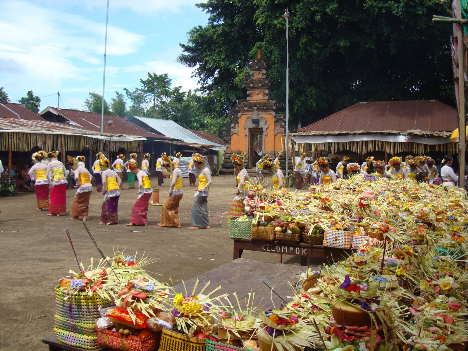 Pura Gumang Peninjoan: 2011-01-16