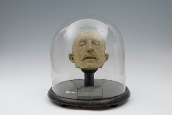 Le fil de l'eau: De Béthune à La Piscine, on a retrouvé la tête d'Abel ...