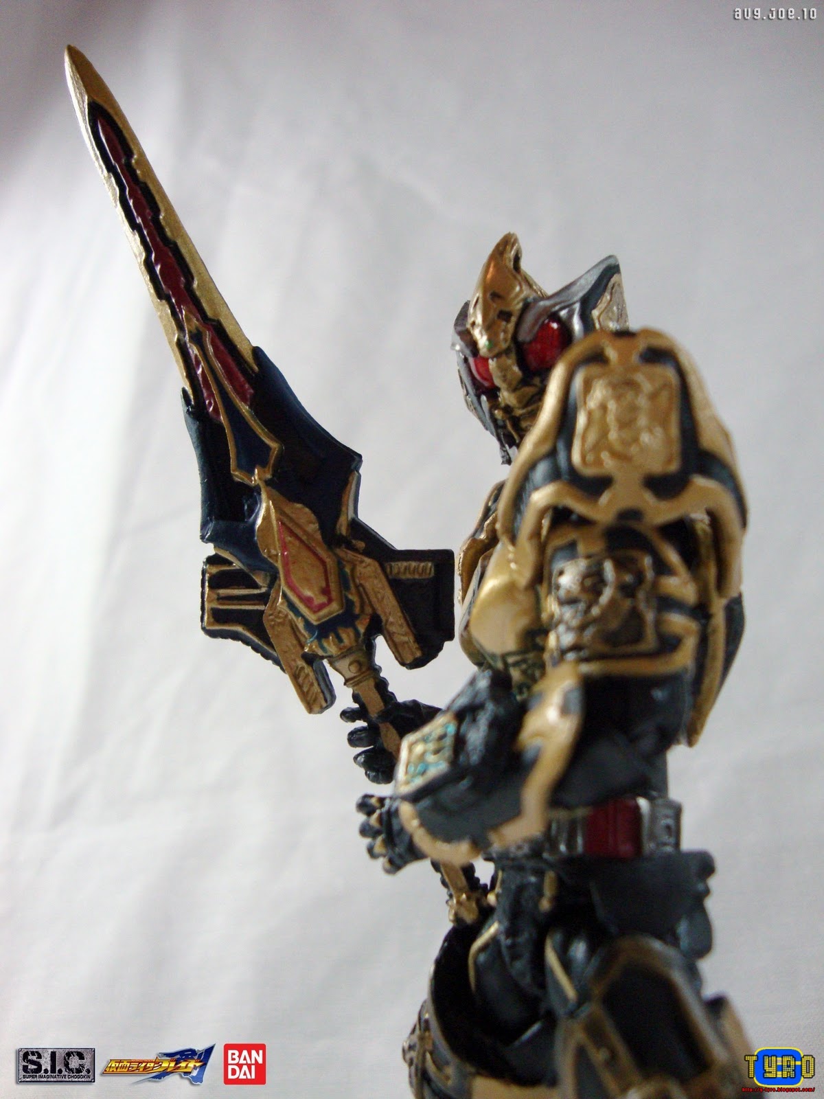 Gunpla-Tyro: [GALLERY] Kiwami Vol.14 Kamen Rider Blade King Form [Part2]