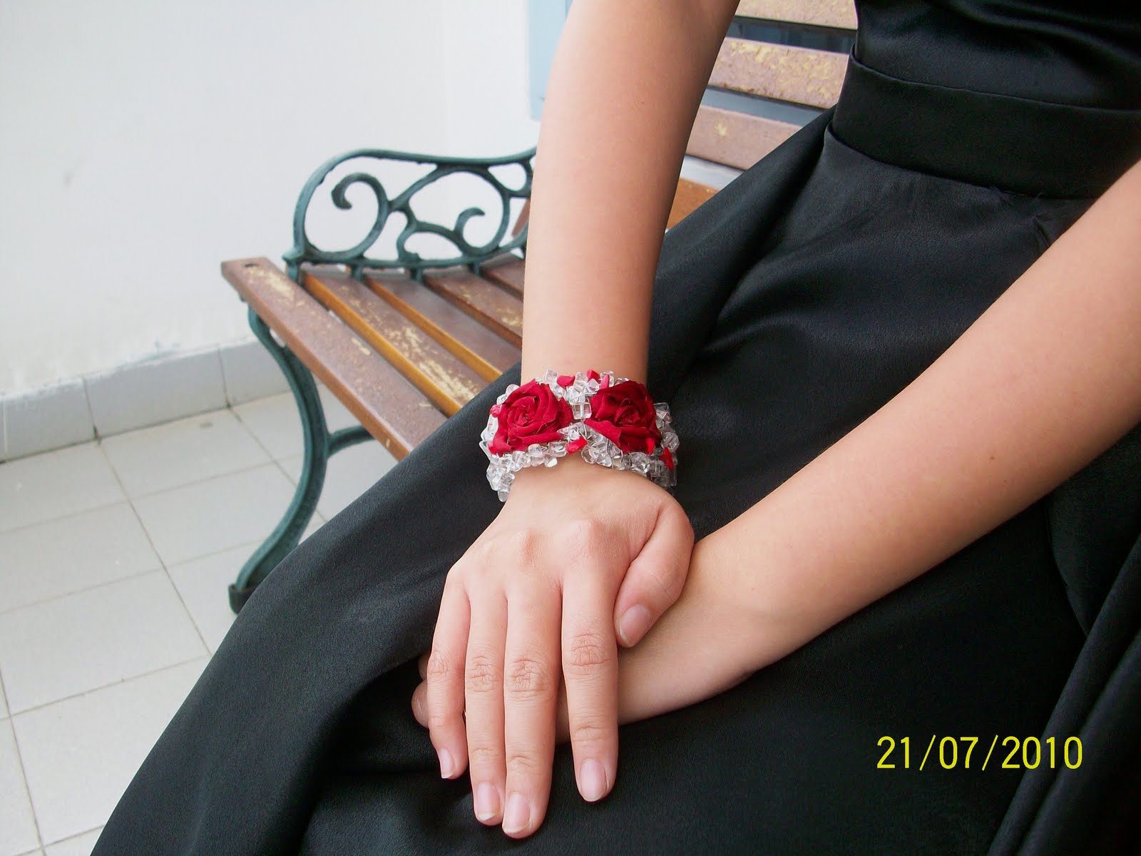 D'shine_Design: gelang batu berbunga kain merah