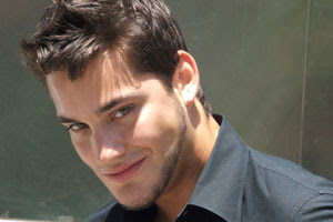 Menudomania Total: DANIEL RENE NO SOLO CANTA TAMBIEN ACTUA